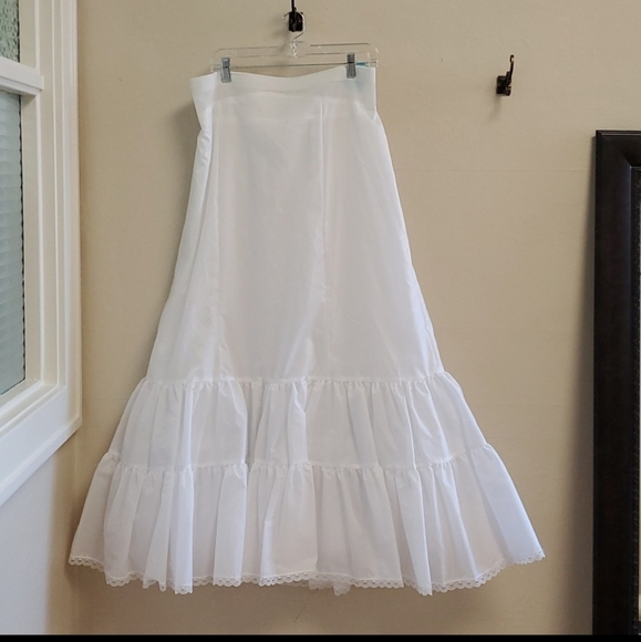 David's Bridal | Dresses | Size 6w Fit And Flare Crinoline Slip For ...